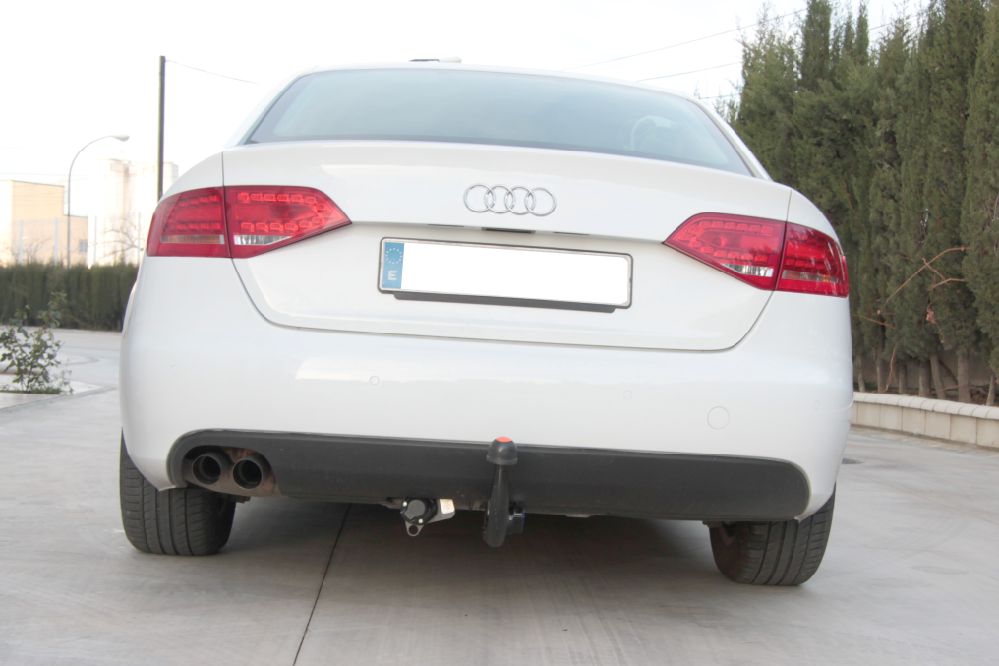 Audi a4 b8 towbar store